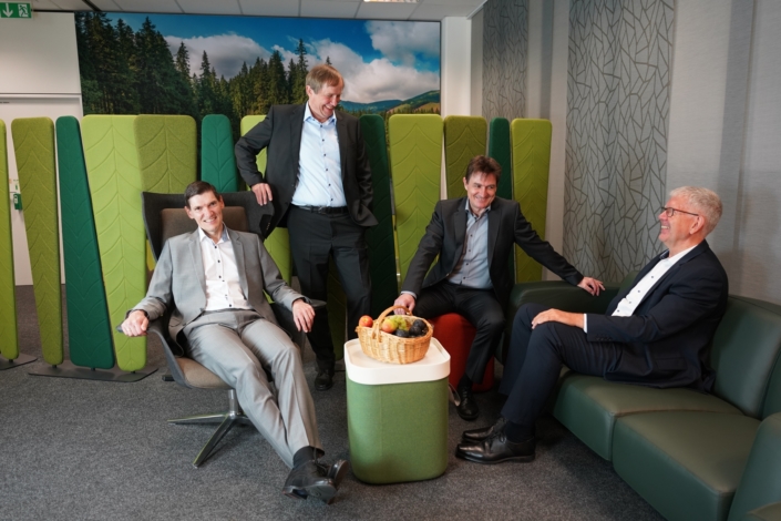 simus systems - About Us